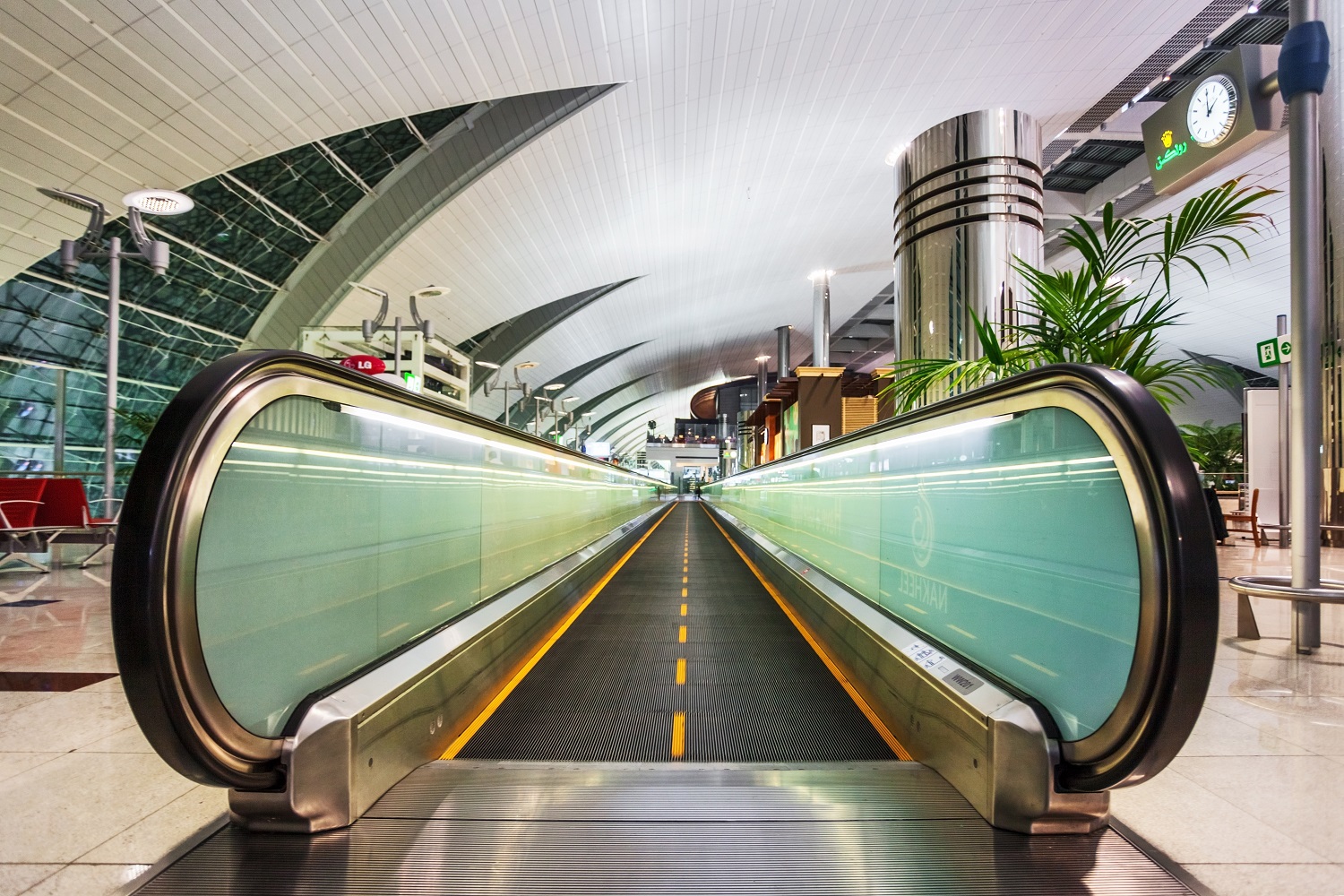 Moving Walk.en - g-infinity.ae